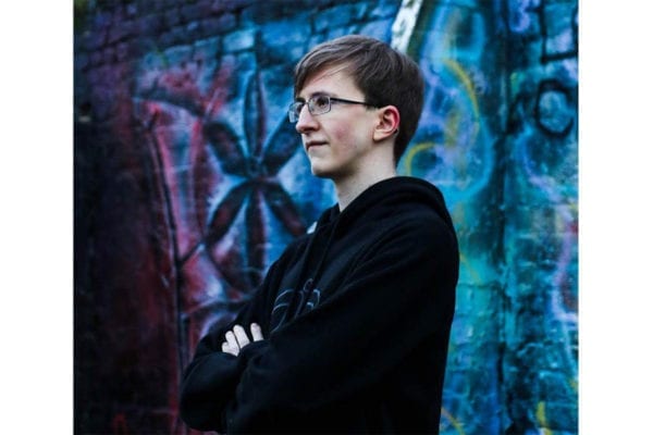 Magnificent mid-laner MagiFelix helps Fnatic Rising massacre MnM and ...