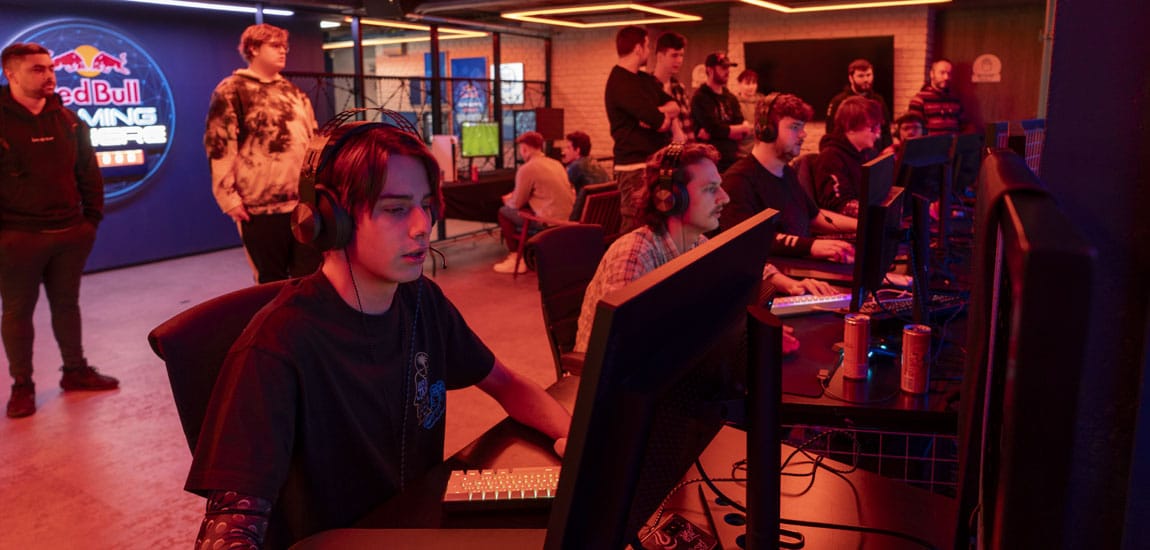 'Everyone is welcome' - the R6 Community LAN that wants to fill a gap ...