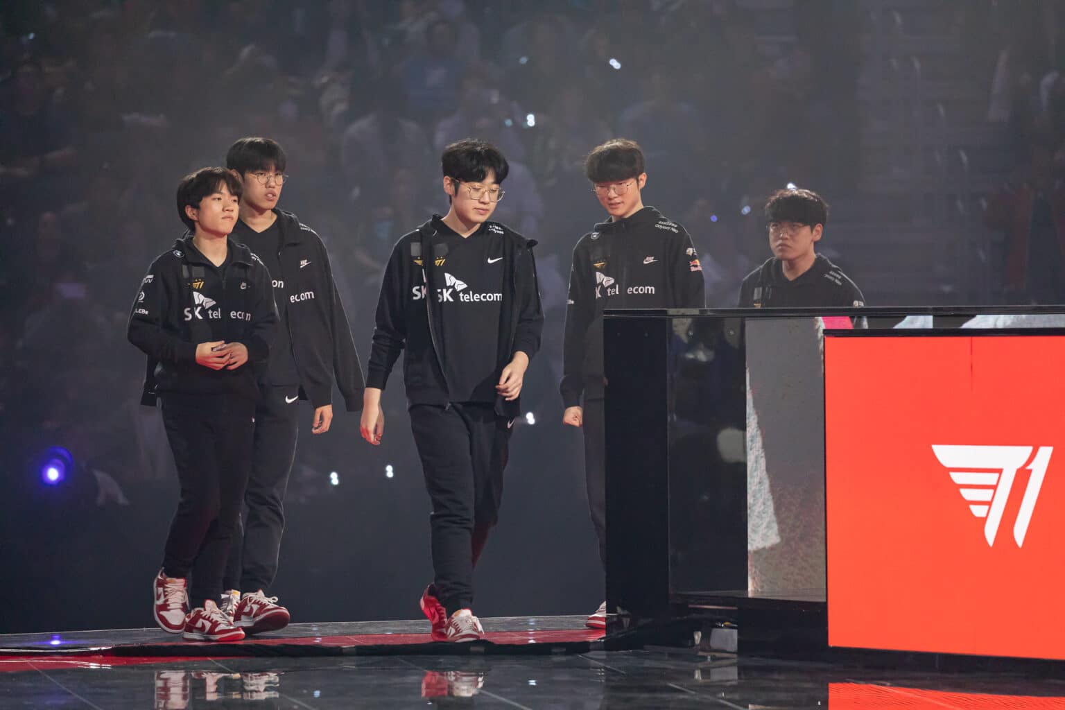 A legend: every LoL World Championship final Faker has played in